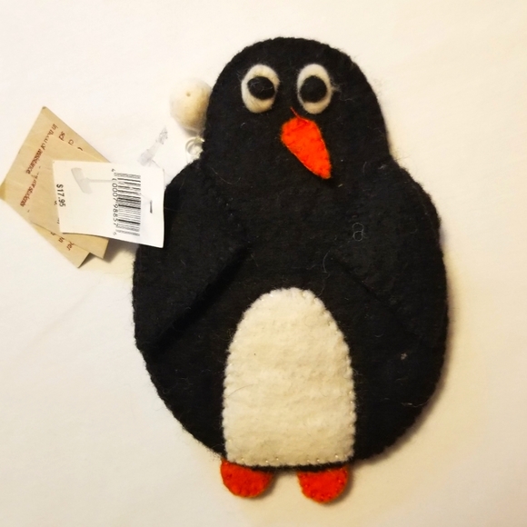 Disney | Accessories | Disney Parks Nwt Wool Penguin Zipper Pouch Fair ...